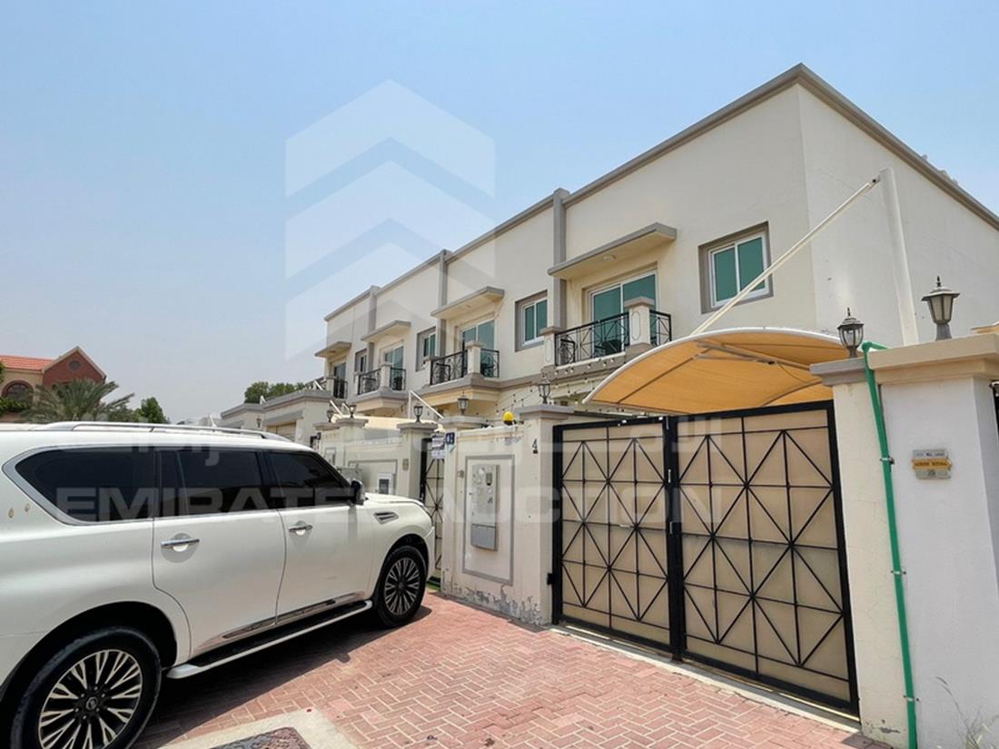 Compound Villas for sale in UAE - 20058 | Emirates Auction