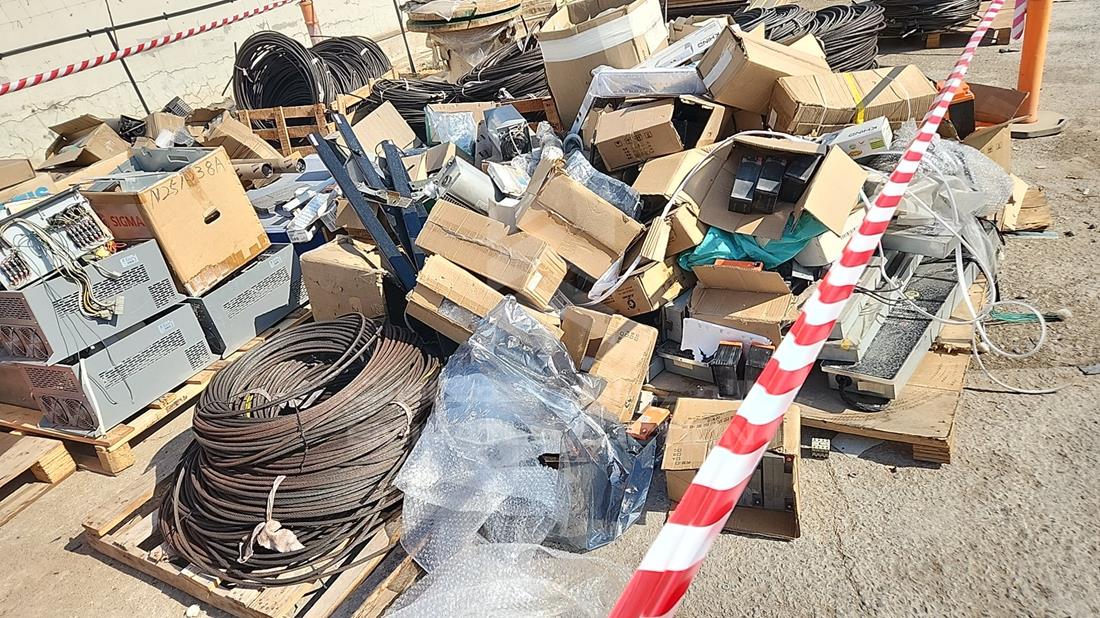 Electrical, mechanical parts mix scrap for sale in UAE - 607754 ...