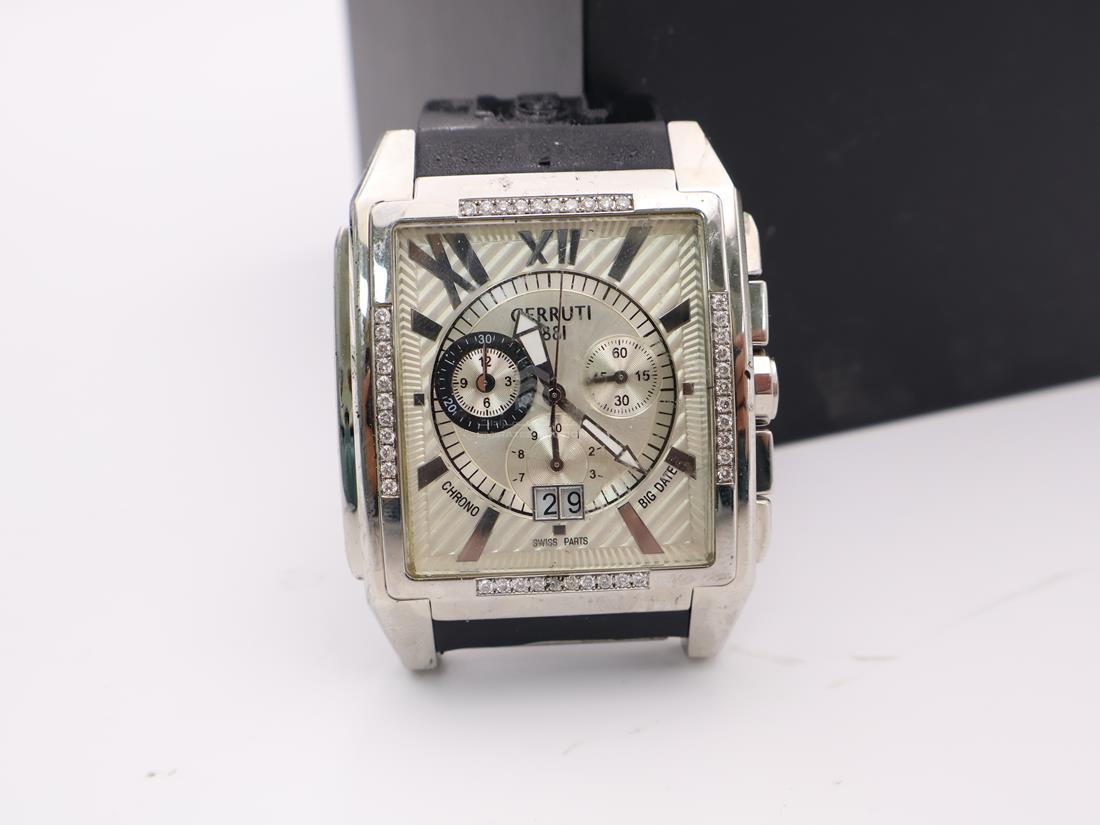 Watches for sale in UAE - 540294 | Emirates Auction