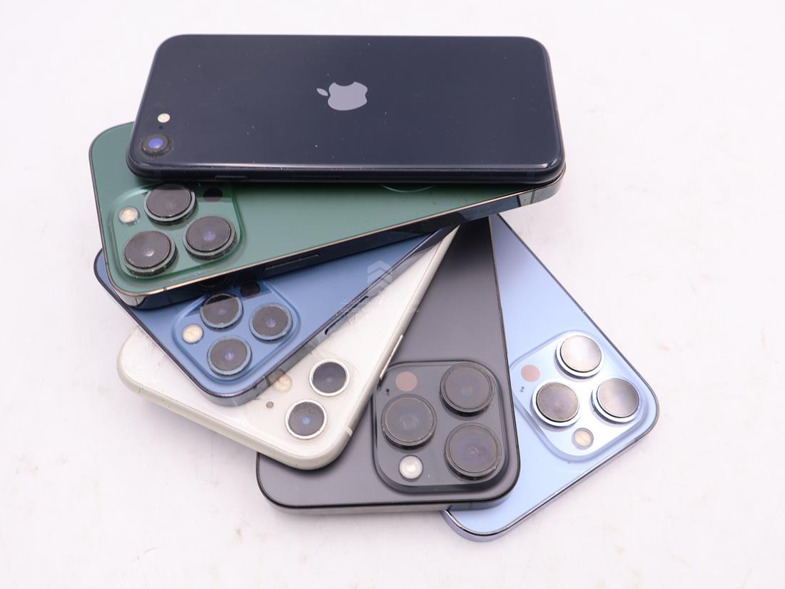 iPhones for sale in UAE - 595511 | Emirates Auction