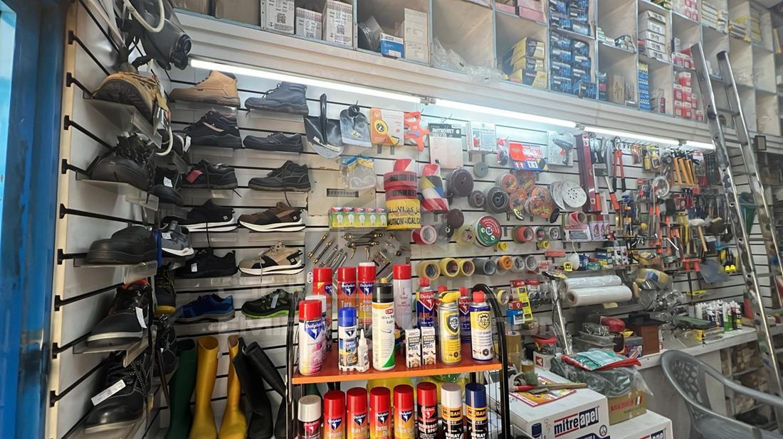 Building tools for sale in UAE - 561330 | Emirates Auction