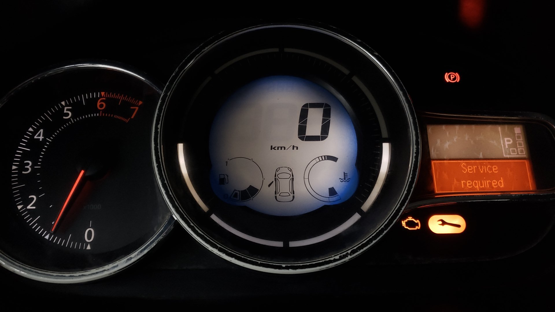 VF1LZLET7EC284237, 2014 Renault Fluence vehicle history