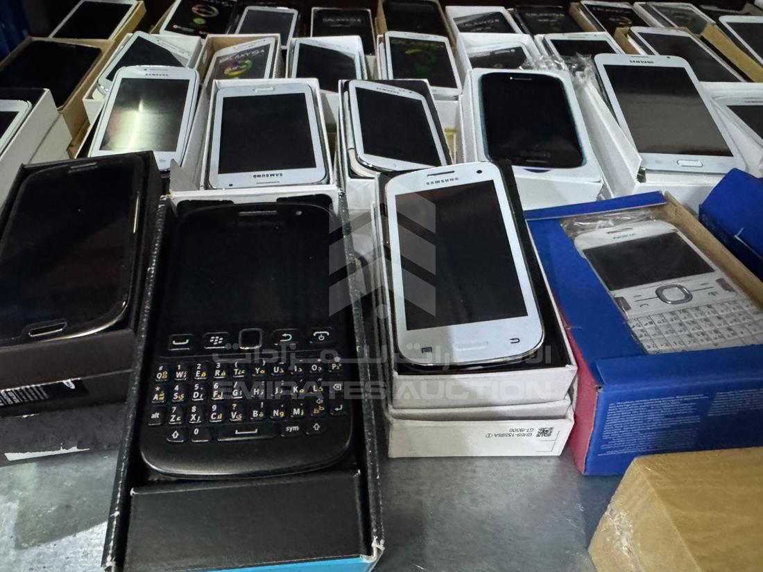 Mobile Phones for sale in UAE - 574162 | Emirates Auction