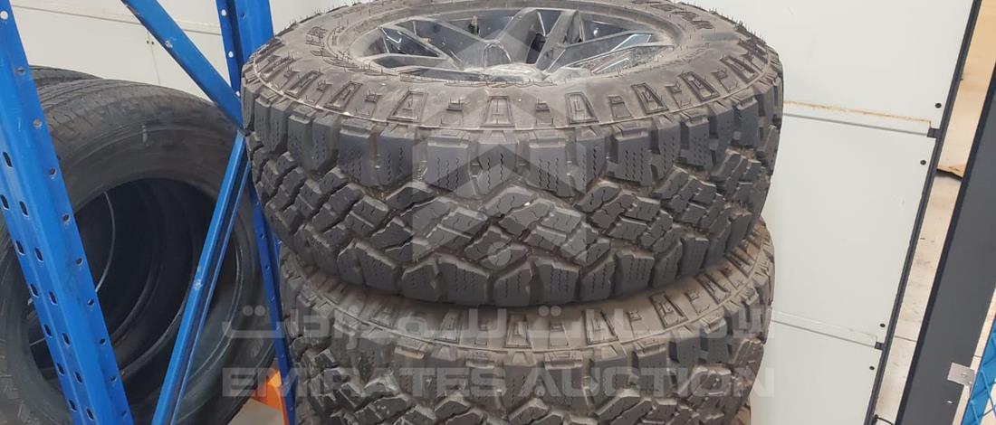 Tires and rims for sale in UAE - 560929 | Emirates Auction