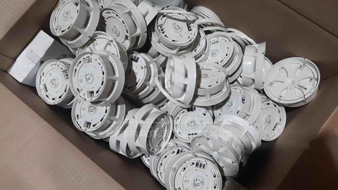 Fire alarm escape series system for sale in UAE - 484481 | Emirates Auction