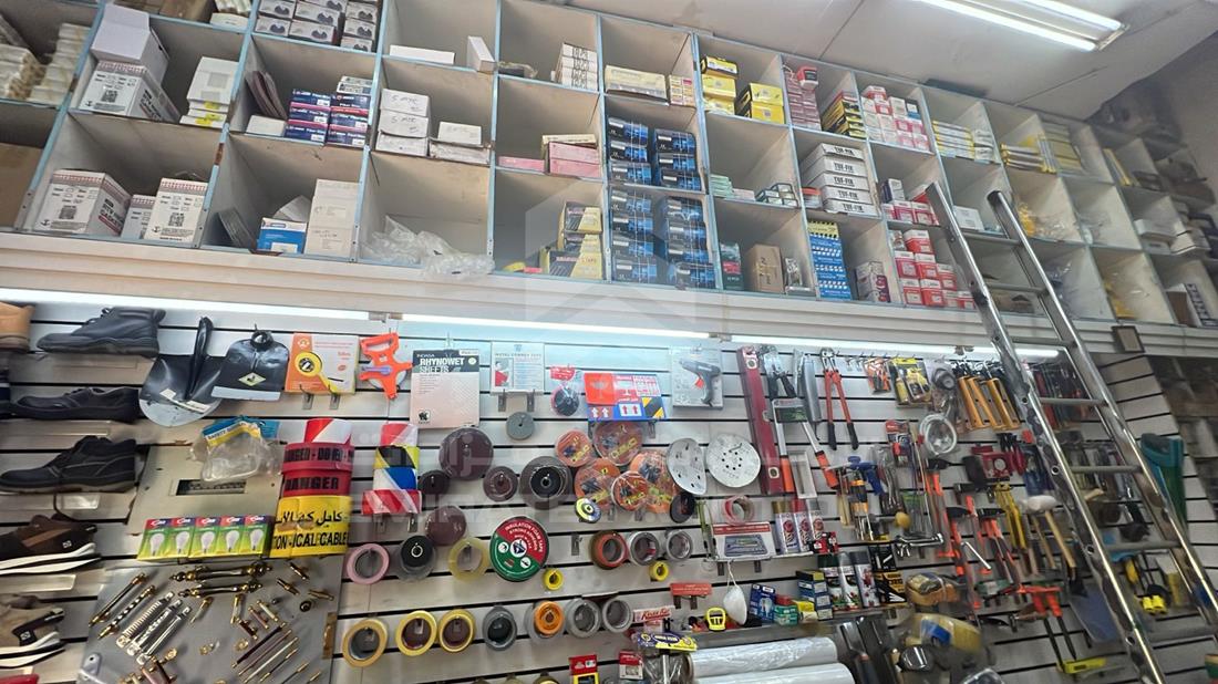 Building tools for sale in UAE - 564111 | Emirates Auction