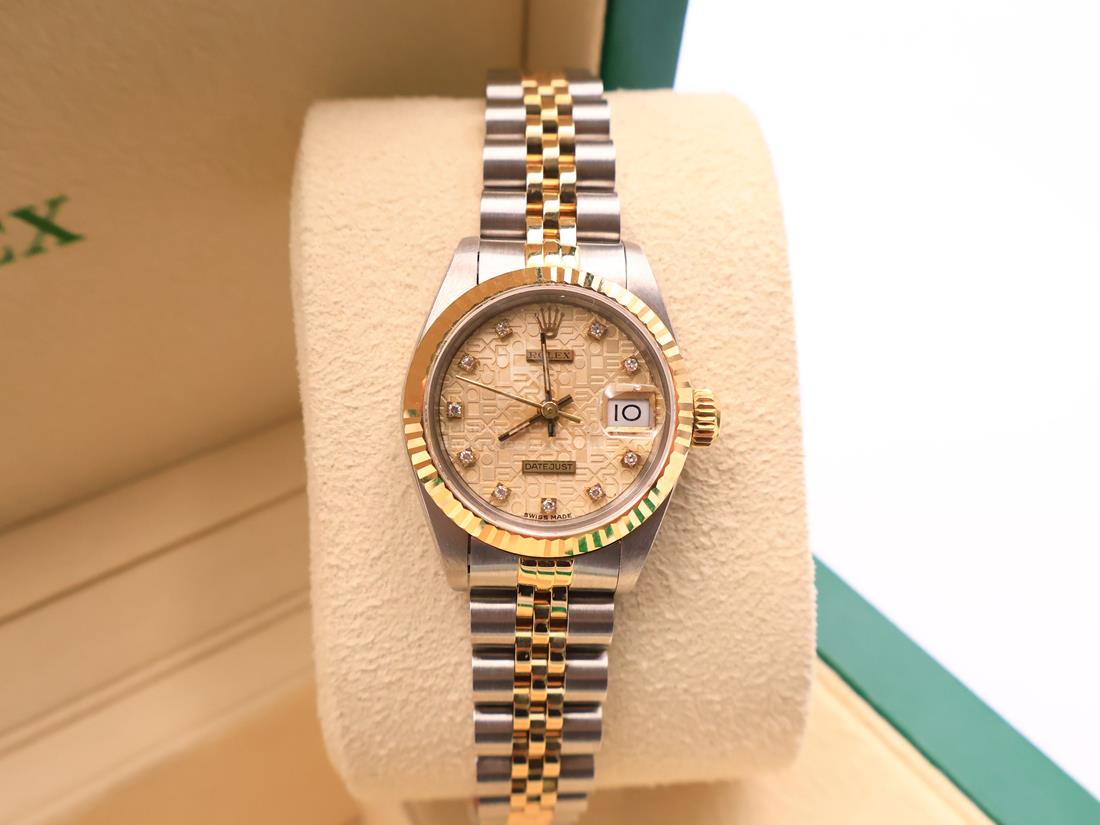 Rolex Watch for sale in UAE - 591694 | Emirates Auction
