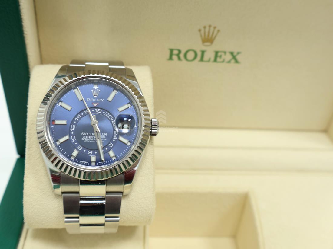Rolex Watch for sale in UAE - 596427 | Emirates Auction
