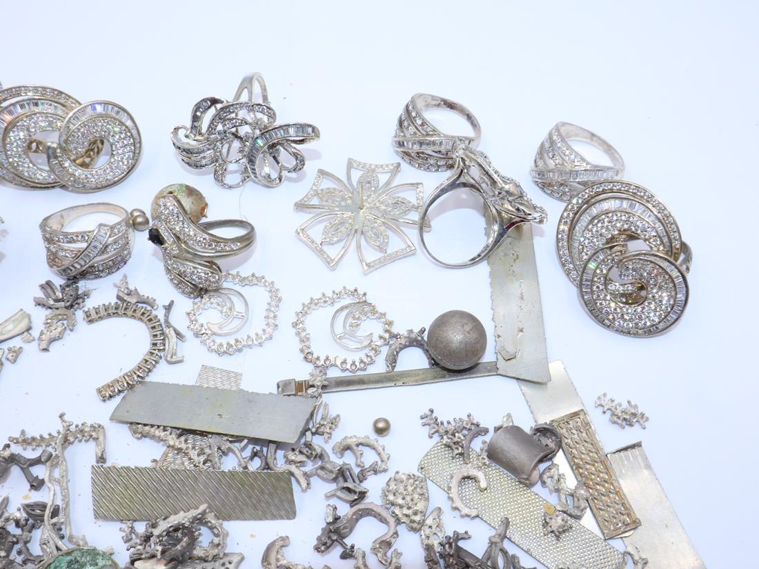 silver accessories for sale in UAE - 587290 | Emirates Auction
