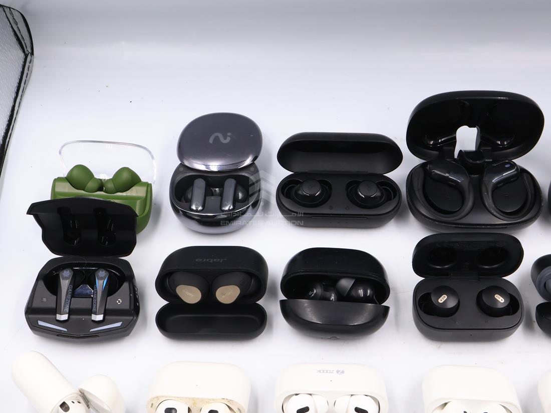 Head Phones for sale in UAE - 594924 | Emirates Auction