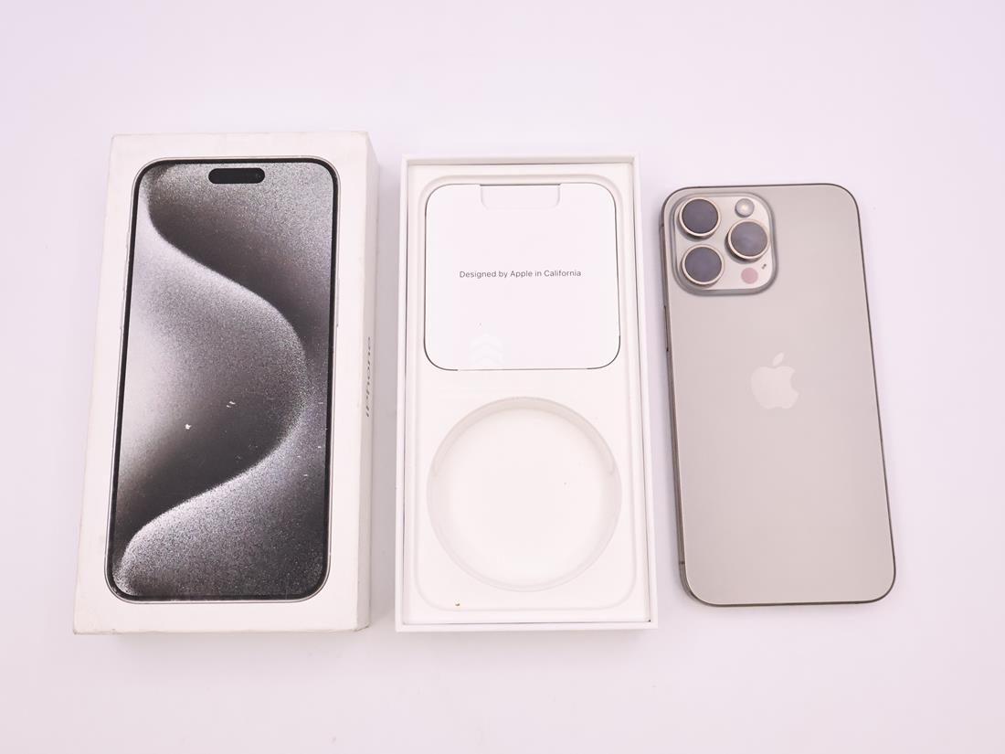 Apple Package for sale in UAE - 567616 | Emirates Auction