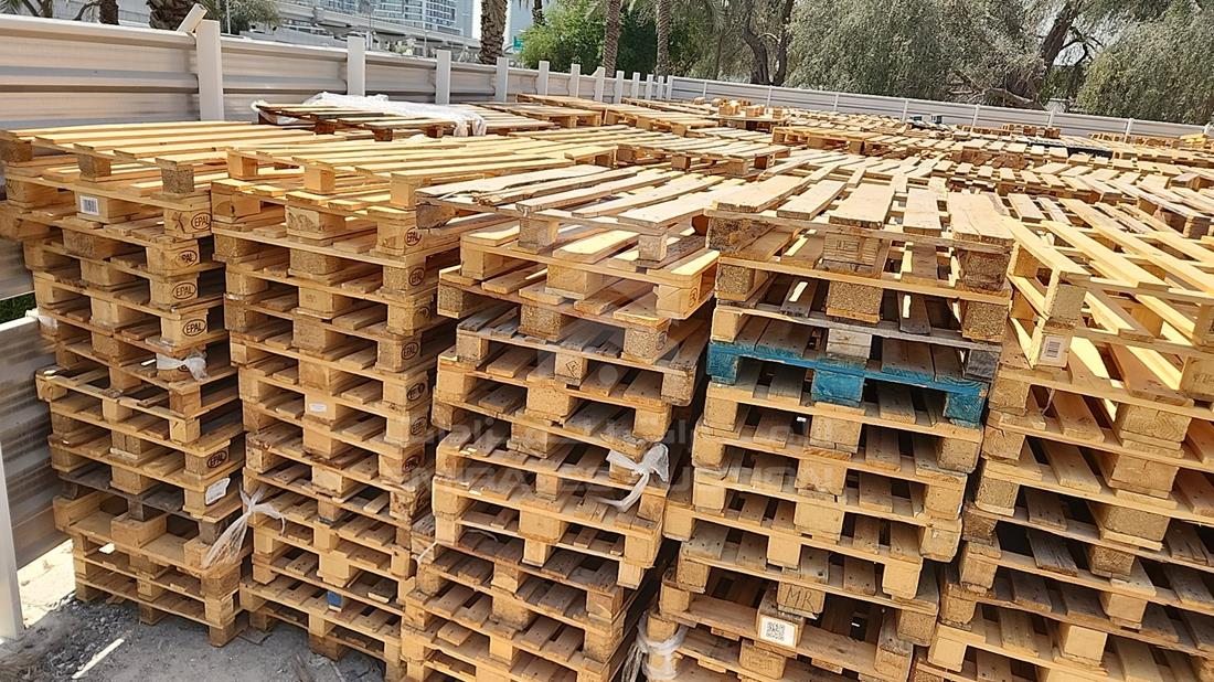Wooden Pallets for sale in UAE - 550770 | Emirates Auction