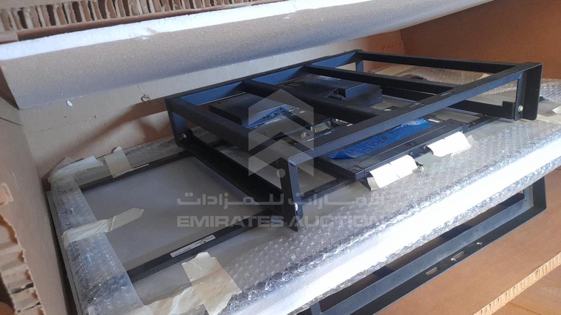 OLED Screen for sale in UAE - 507300 | Emirates Auction