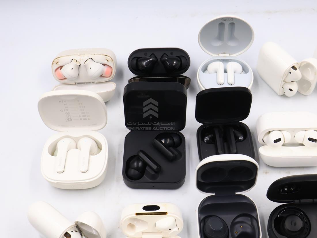 Head Phones for sale in UAE - 573395 | Emirates Auction