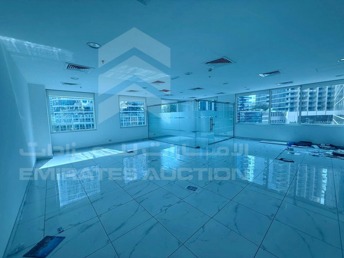 Bay Square - 11 - Office for sale in UAE - 19373 | Emirates Auction